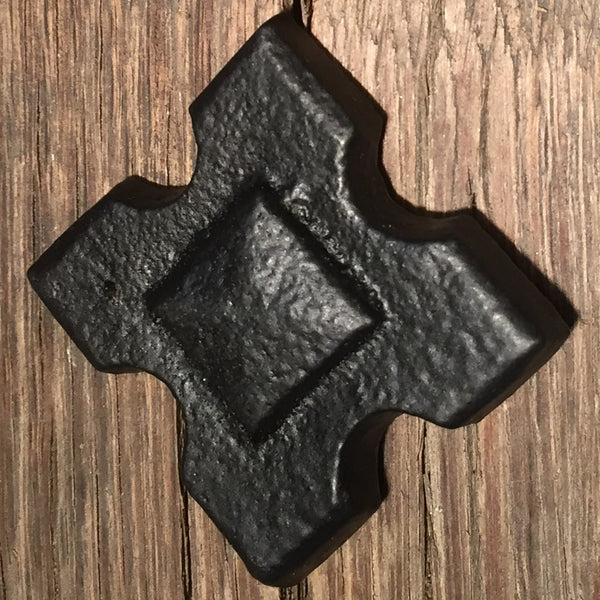 Cross Head Clavos nails - 1.5" x 1.5" - AntiqueHardwareDepot.com